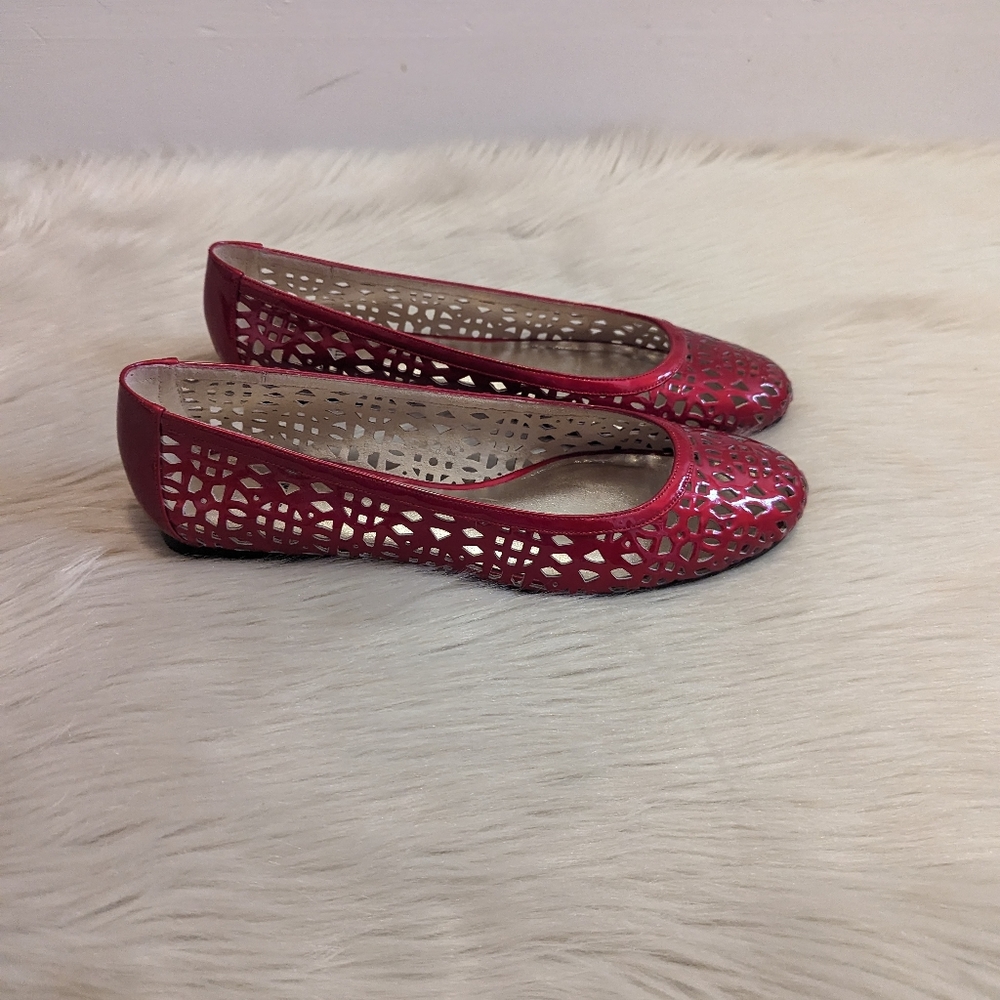Stuart Weitzman Ruby Red Laser Cut Ballet Flats Size … - Gem